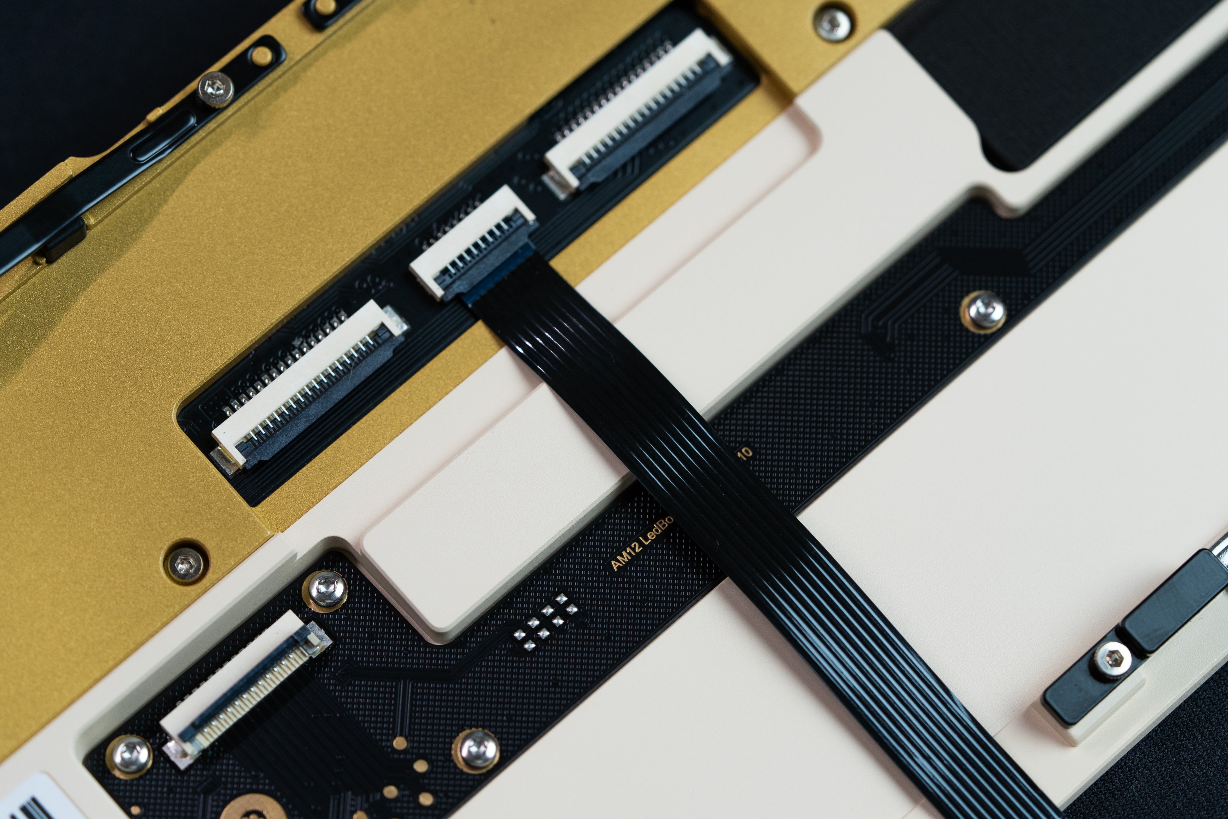 AM Compact Touch R2 – Mechkey.Store